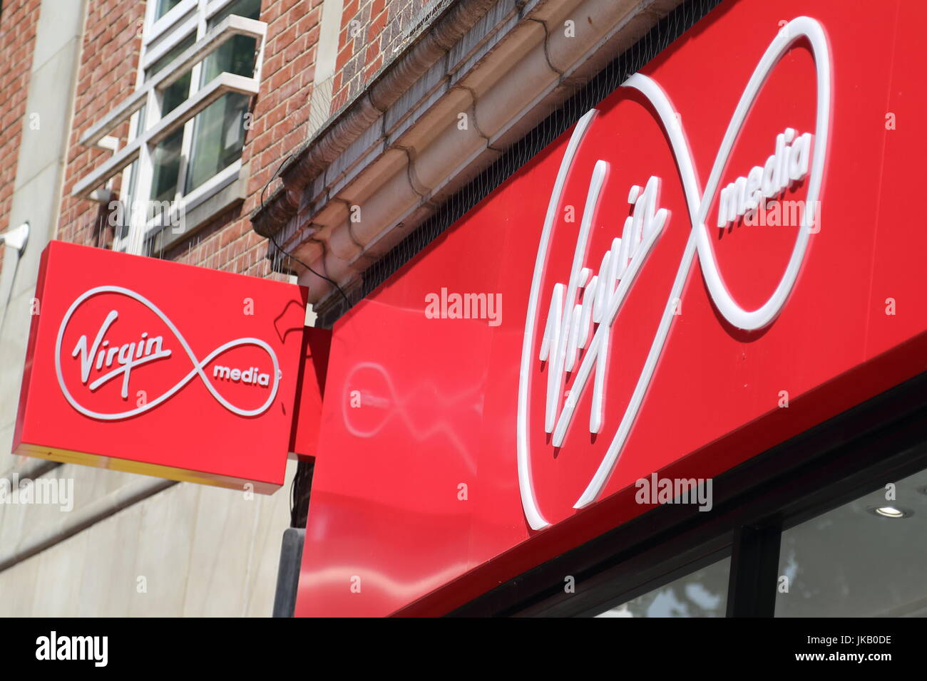 Virgin Media Logo Stockfotos und -bilder Kaufen - Alamy