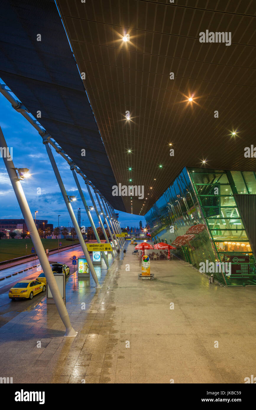 Internationaler flughafen von rinas -Fotos und -Bildmaterial in hoher ...