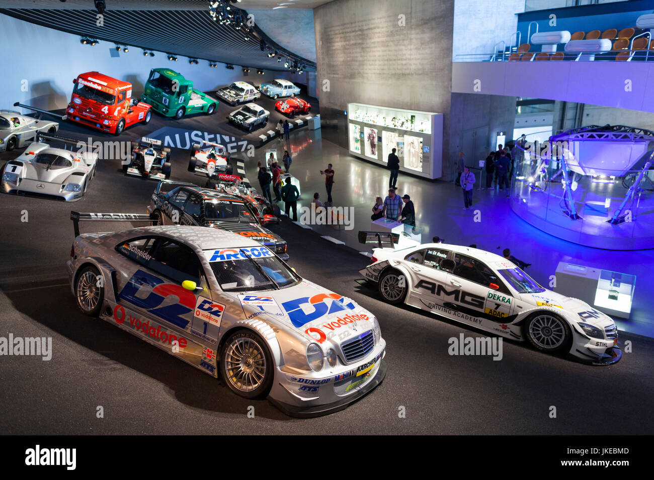 Mercedes racing cars -Fotos und -Bildmaterial in hoher Auflösung – Alamy