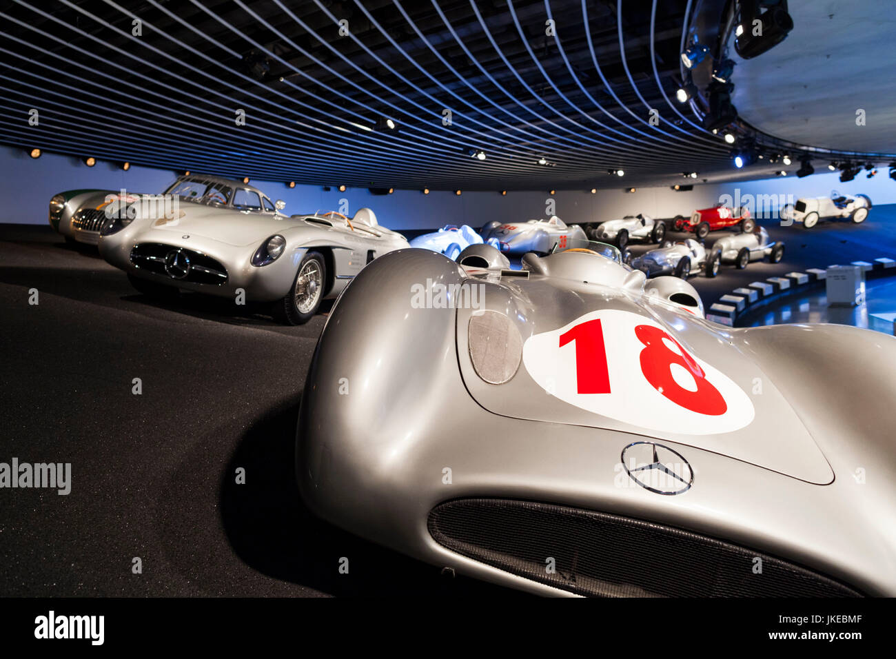 Mercedes racing cars -Fotos und -Bildmaterial in hoher Auflösung – Alamy