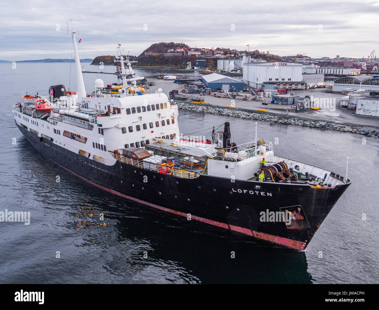 Hurtigruten Küsten Express Kreuzfahrtschiff MS Lofoten (1964), in den ...