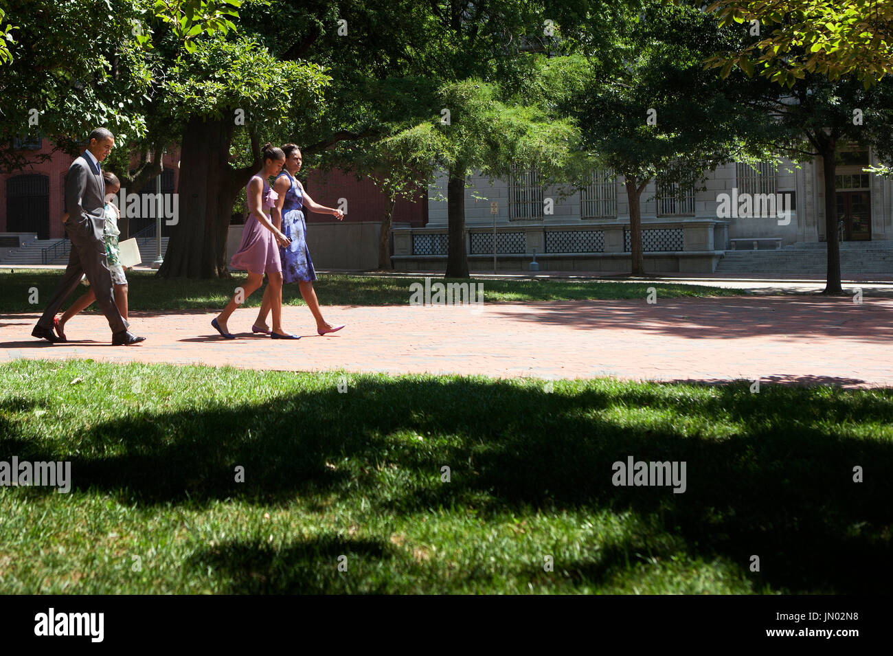 US-Präsident Barack Obama (L) und First Lady Michelle Obama (2R) Fuß ...