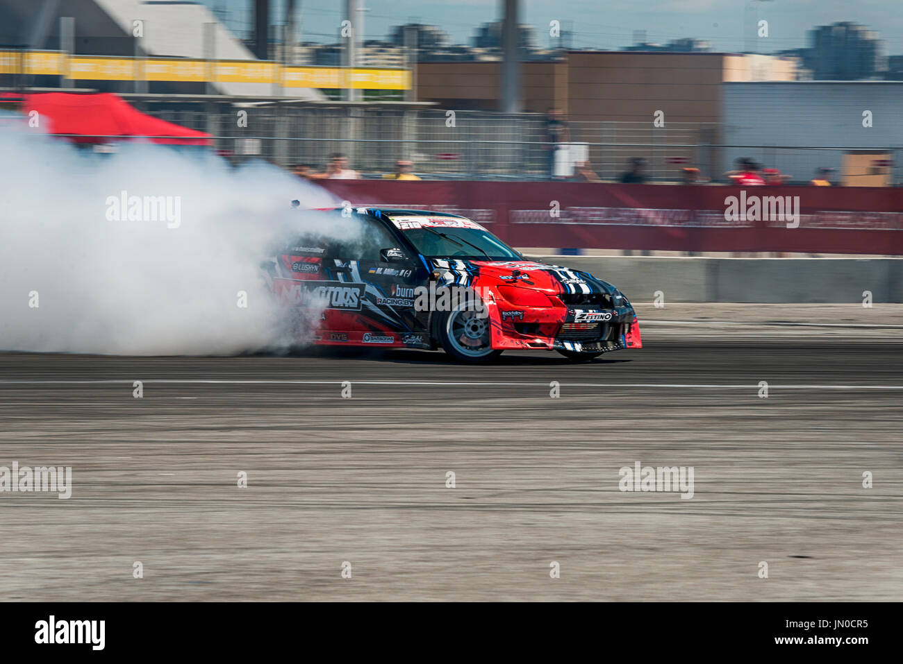 Drift car driver -Fotos und -Bildmaterial in hoher Auflösung – Alamy