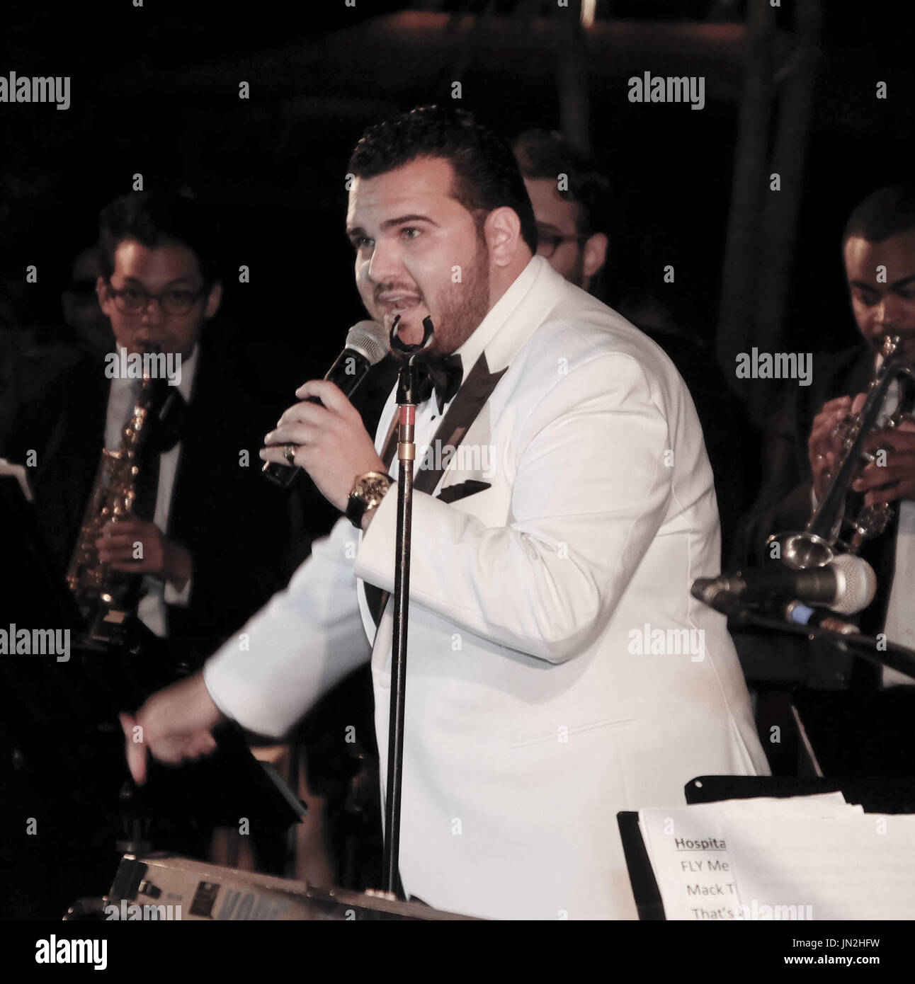 Die Baldwin-Brüder, Sal Valentinetti und andere besuchen die Long ...