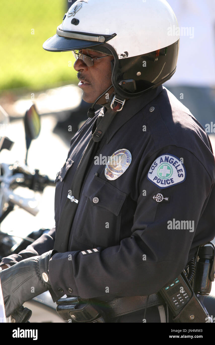 Lapd motorcycle cop -Fotos und -Bildmaterial in hoher Auflösung – Alamy