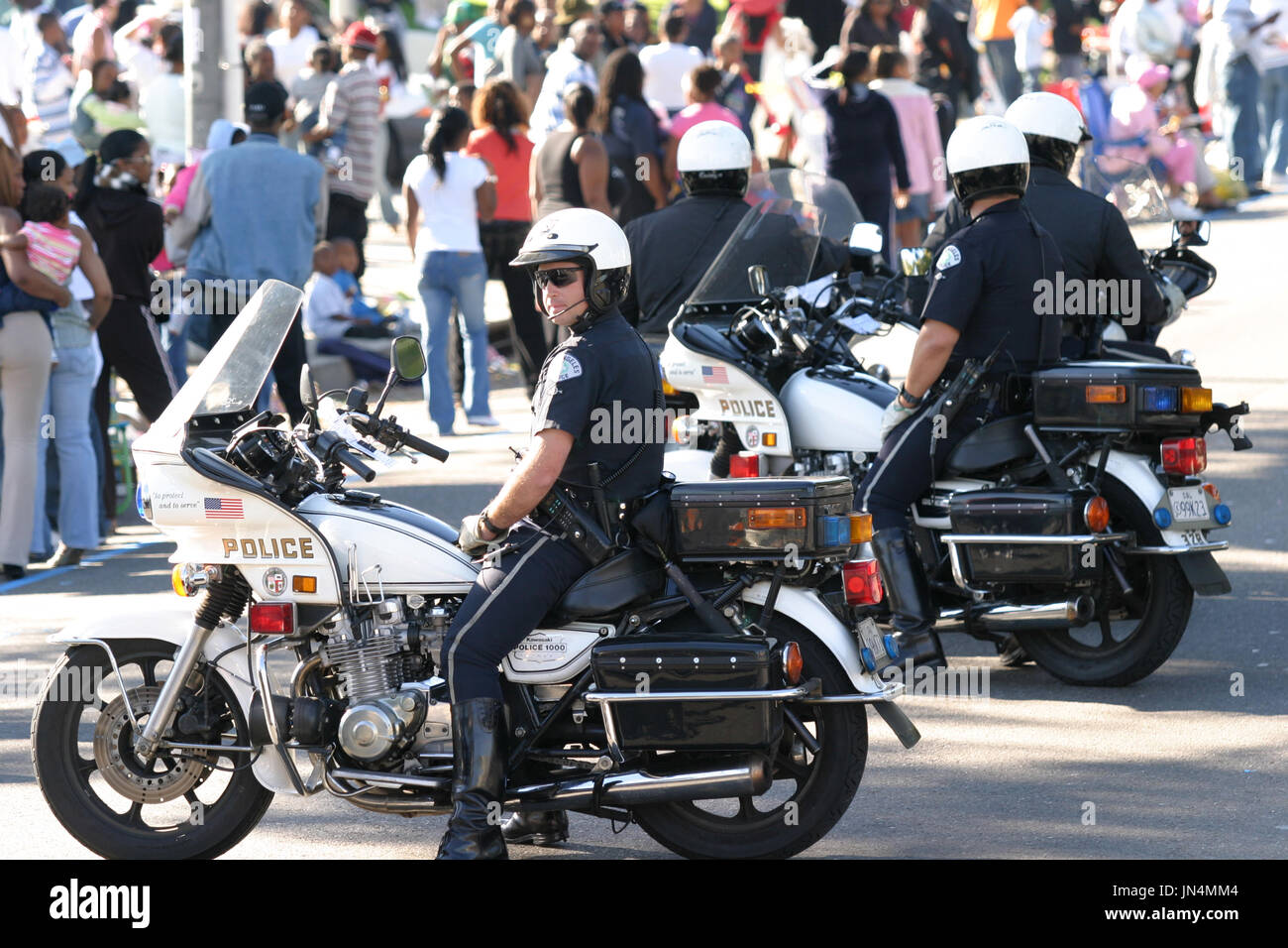 Lapd motorcycle officer -Fotos und -Bildmaterial in hoher Auflösung – Alamy