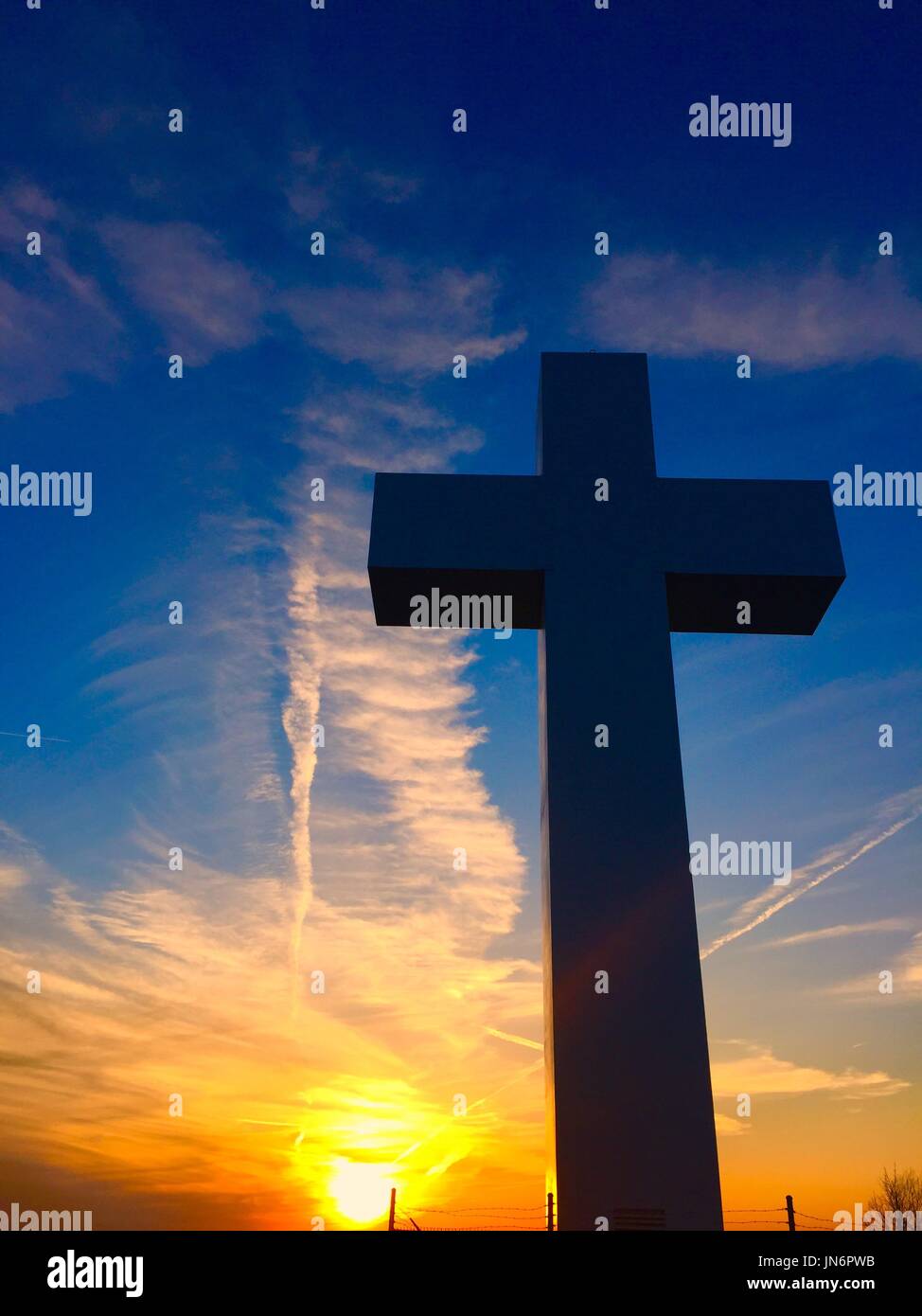 Kreuzigung und Auferstehung Stockfotos und -bilder Kaufen - Alamy