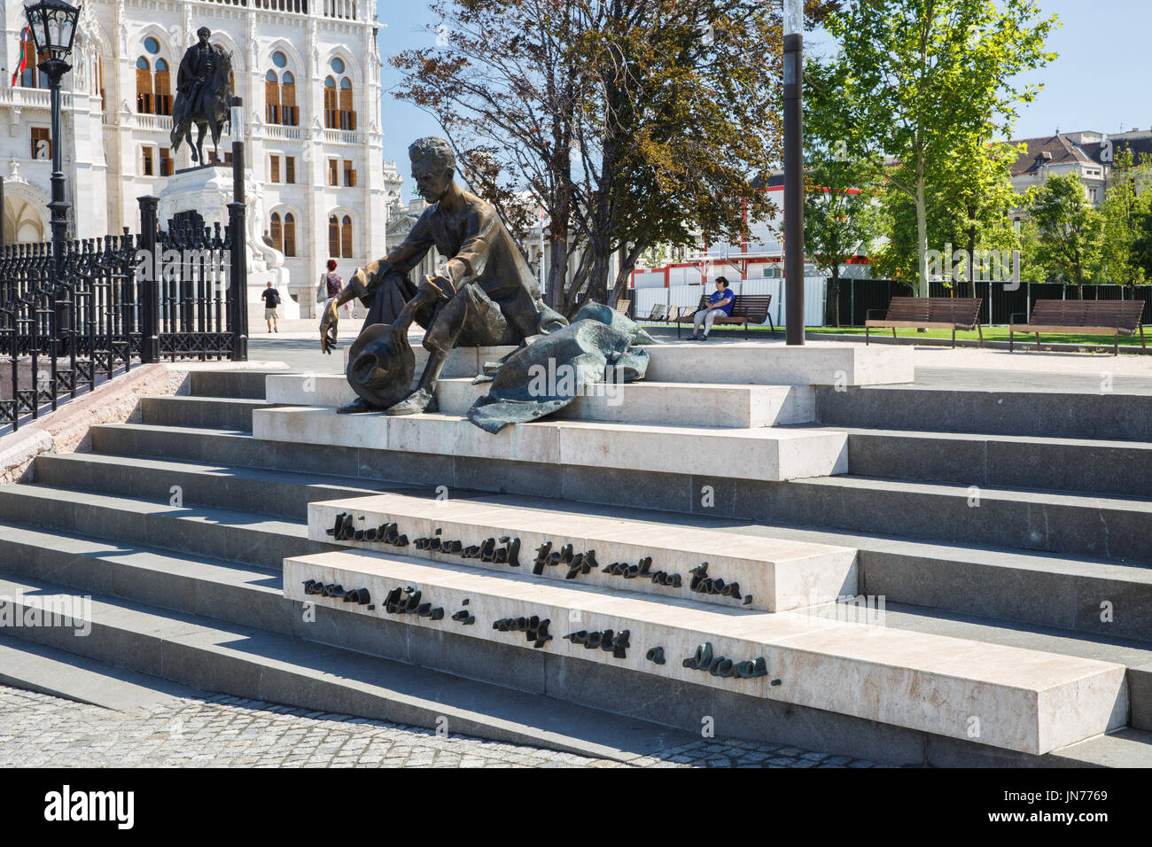 Jozsef attila statue -Fotos und -Bildmaterial in hoher Auflösung – Alamy