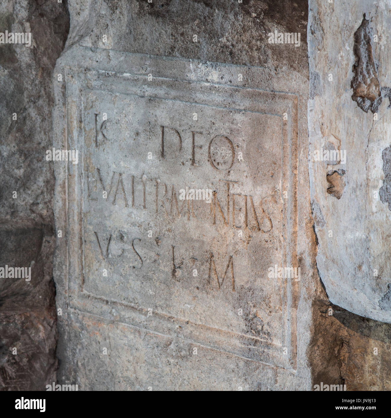 Roman stone -Fotos und -Bildmaterial in hoher Auflösung – Alamy