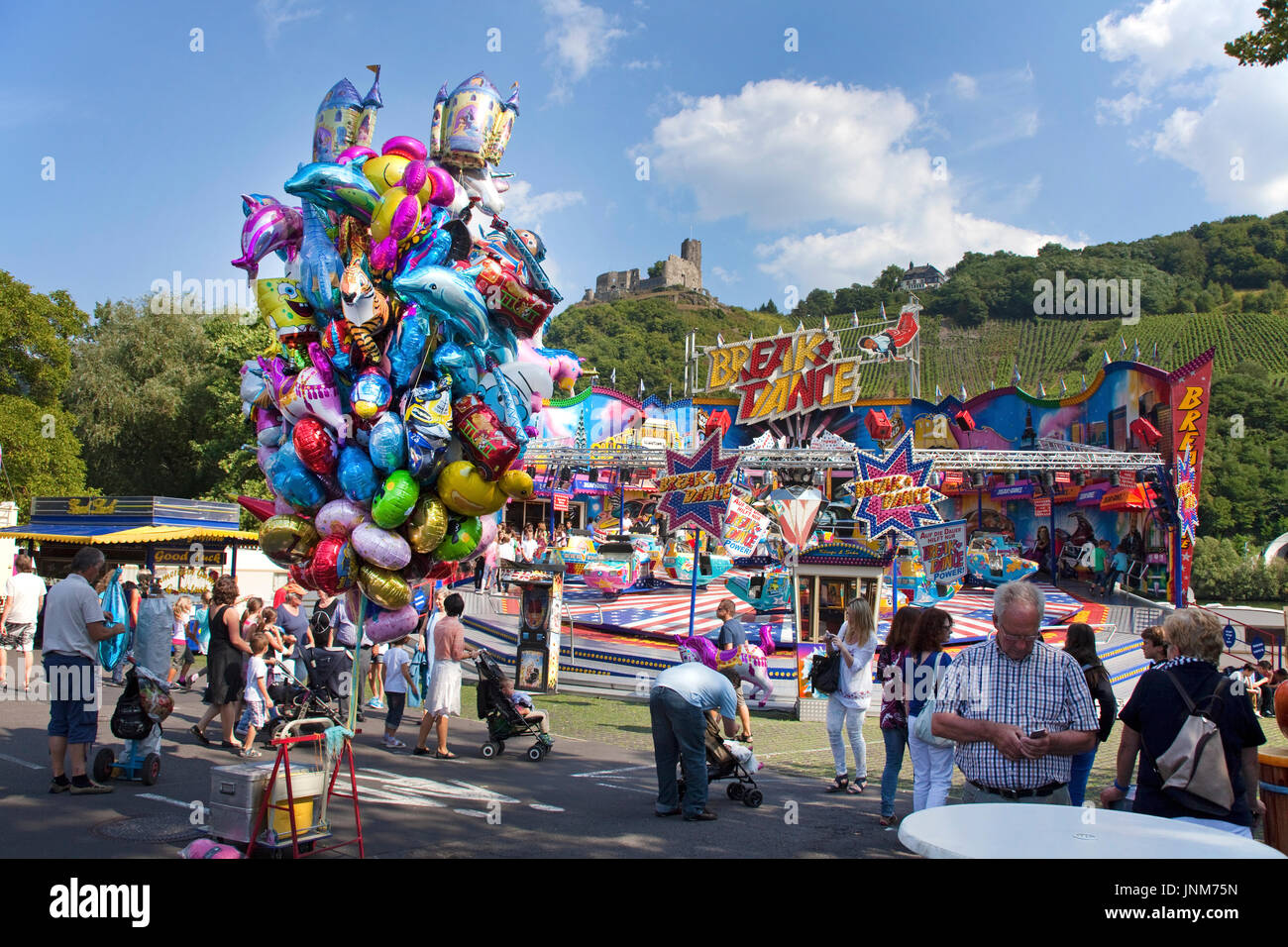 Bernkastel kues kirmes -Fotos und -Bildmaterial in hoher Auflösung – Alamy