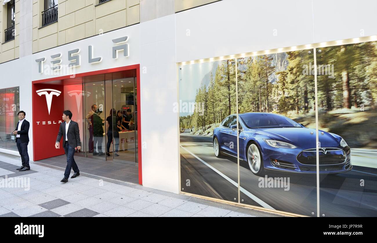 Amerikanische Elektroauto Hersteller Tesla Motors Inc Präsentiert