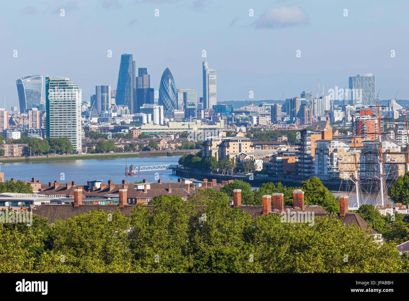 England, London, Greenwich, Blick auf die Themse und London Skyline von ...