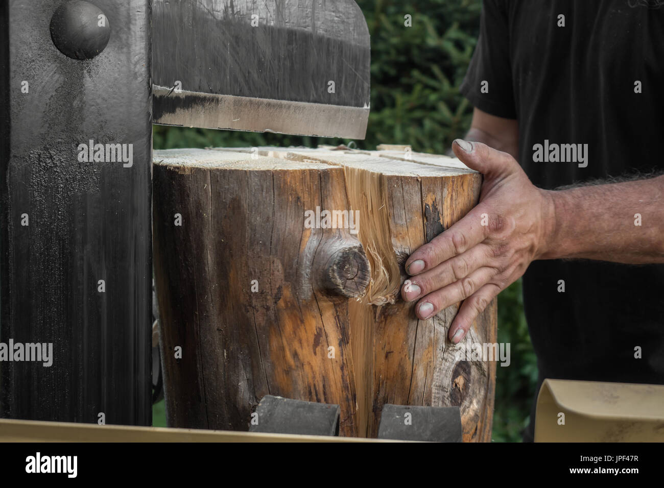 Hydraulischer splitter -Fotos und -Bildmaterial in hoher Auflösung – Alamy