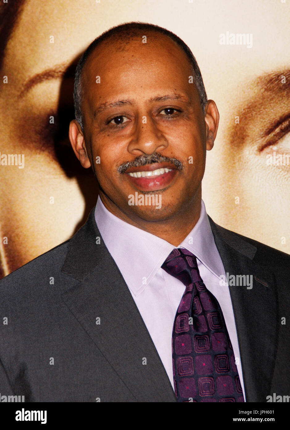 Ruben Santiago-Hudson auf der Los Angeles Premiere von "Der seltsame ...