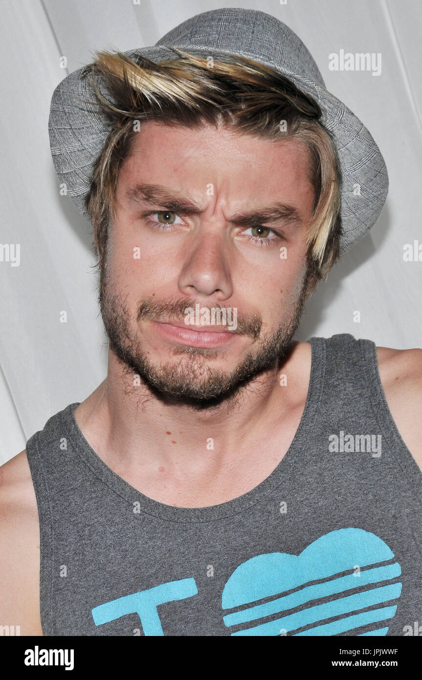 Beau Fournier von Fanny Pak auf die andere Ente Website starten Party ...