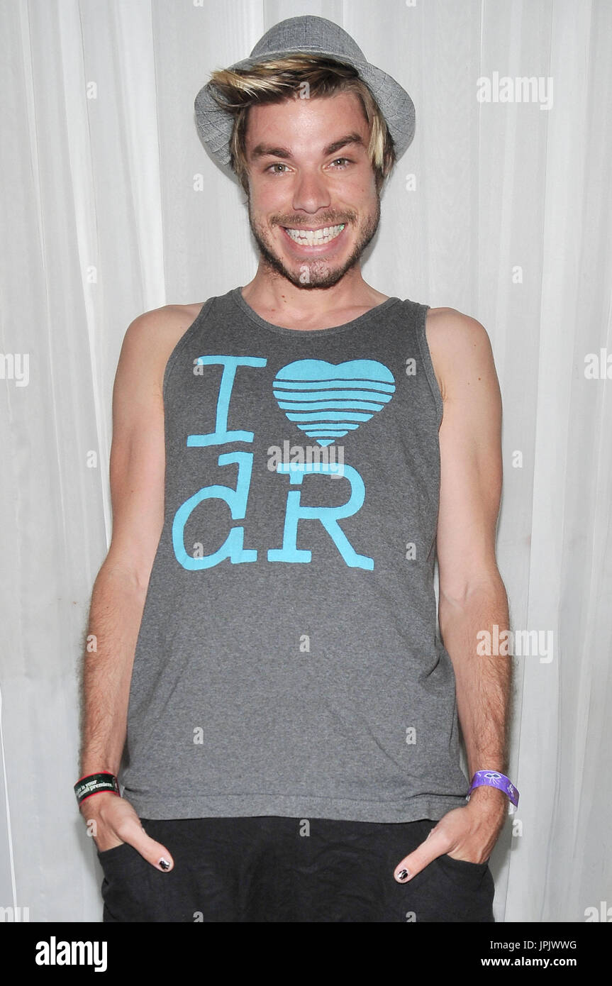 Beau Fournier von Fanny Pak auf die andere Ente Website starten Party ...