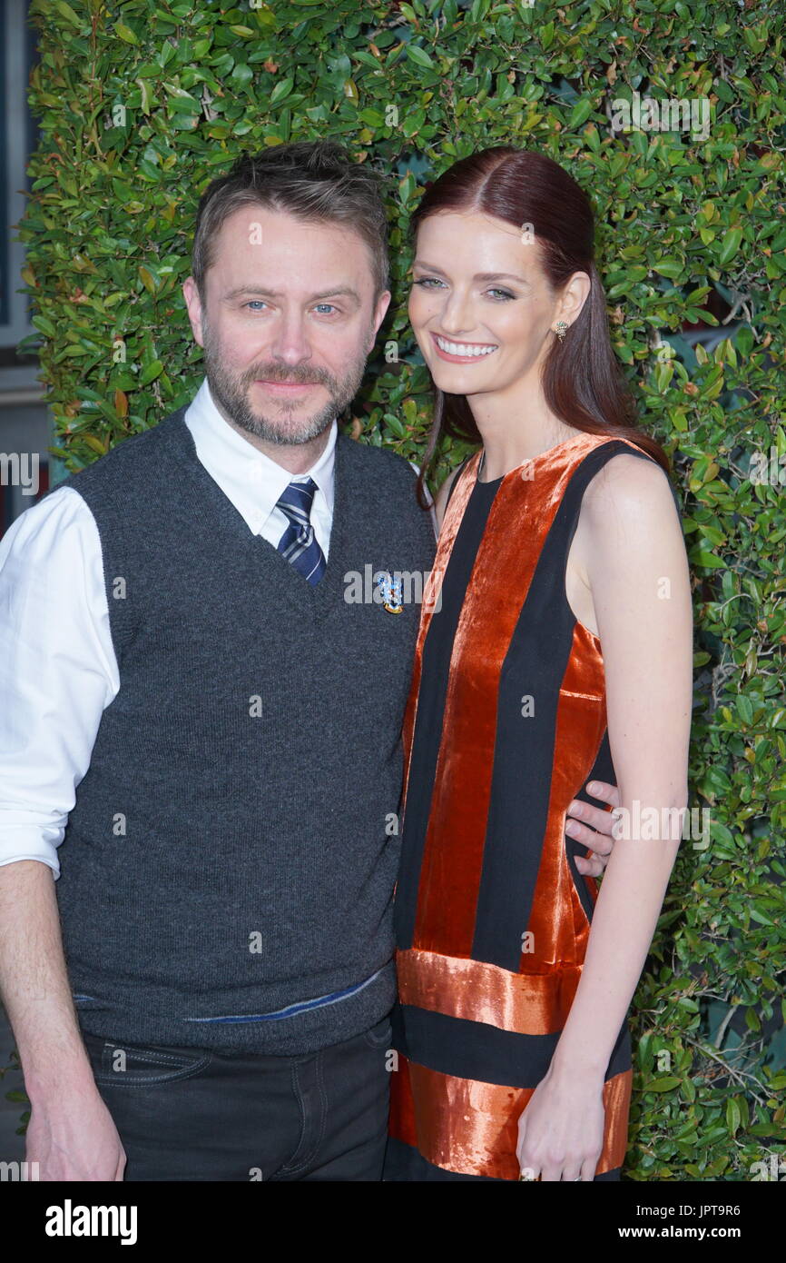 Chris Hardwick und Lydia Hearst in der The Wizarding Welt von Harry ...