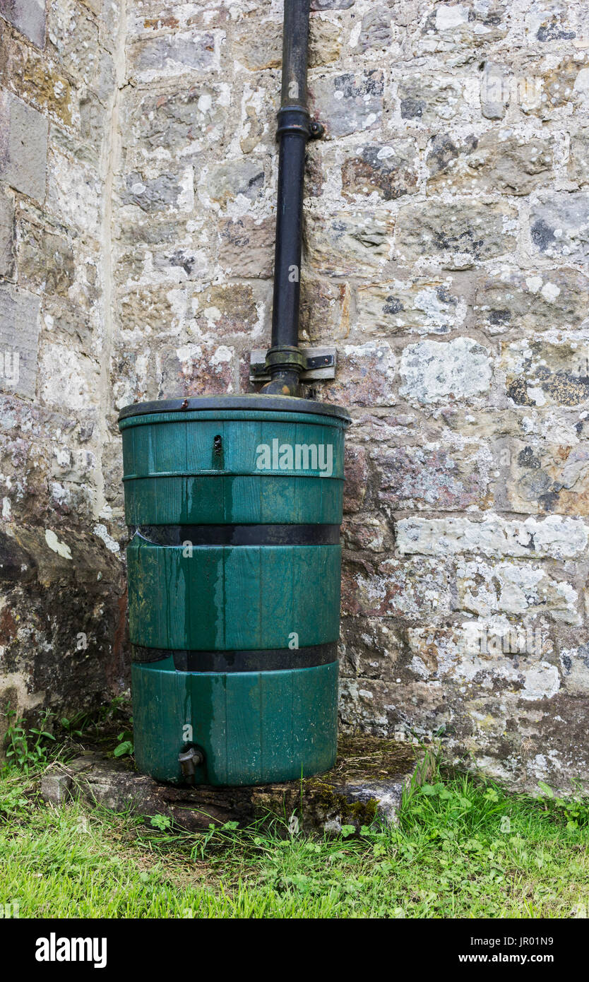 Rainwater tank -Fotos und -Bildmaterial in hoher Auflösung – Alamy