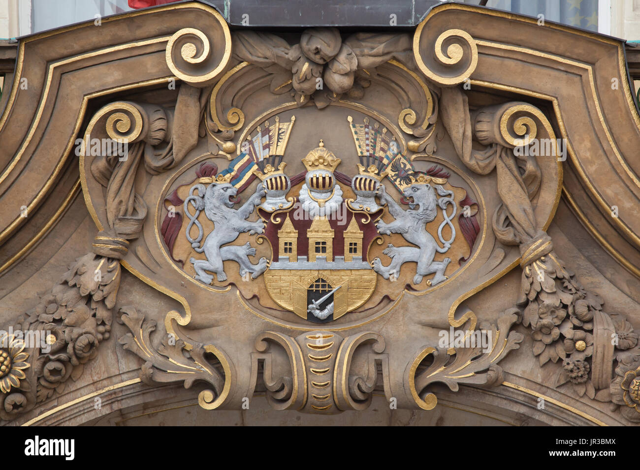 Wappen von Prag dargestellt an der Hauptfassade des Pražská Městská ...