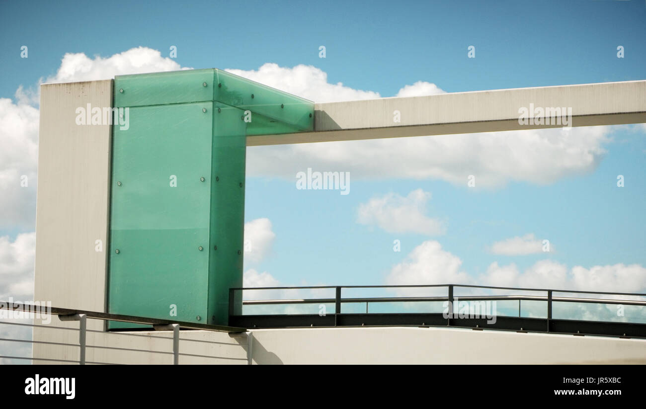 Beton und glas -Fotos und -Bildmaterial in hoher Auflösung – Alamy