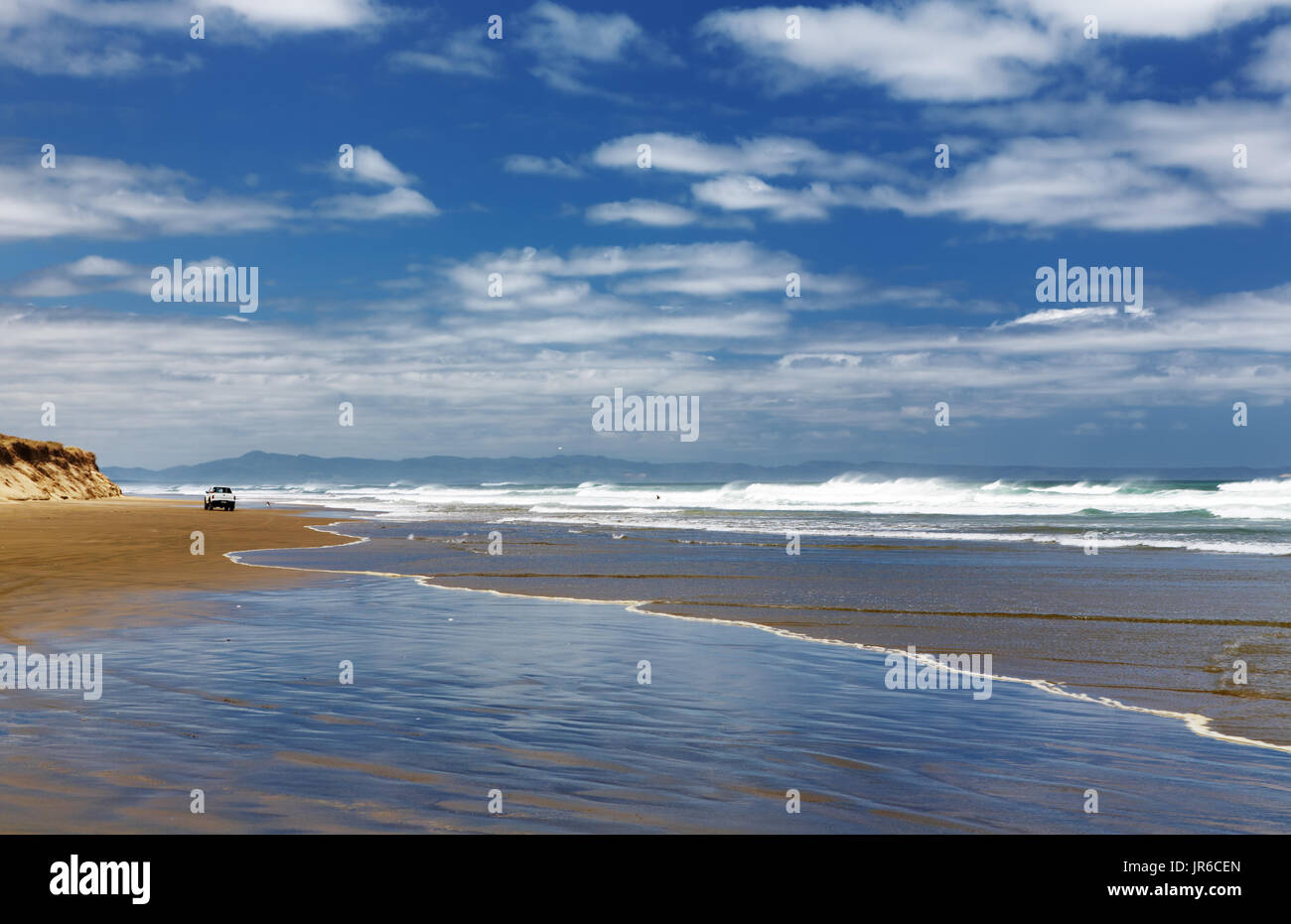 Auto am strand -Fotos und -Bildmaterial in hoher Auflösung – Alamy