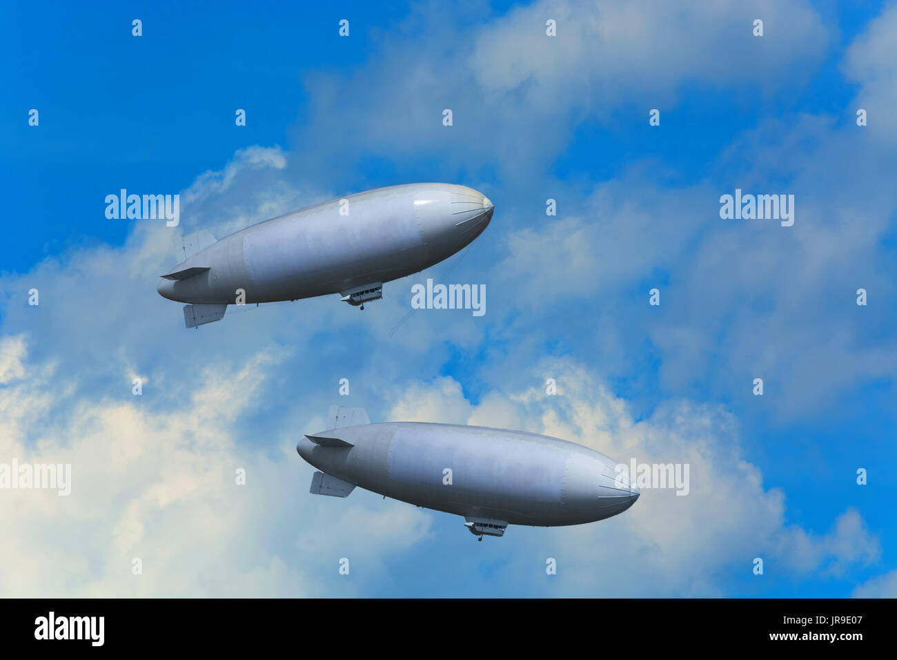 Wenn zeppeline fliegen -Fotos und -Bildmaterial in hoher Auflösung – Alamy