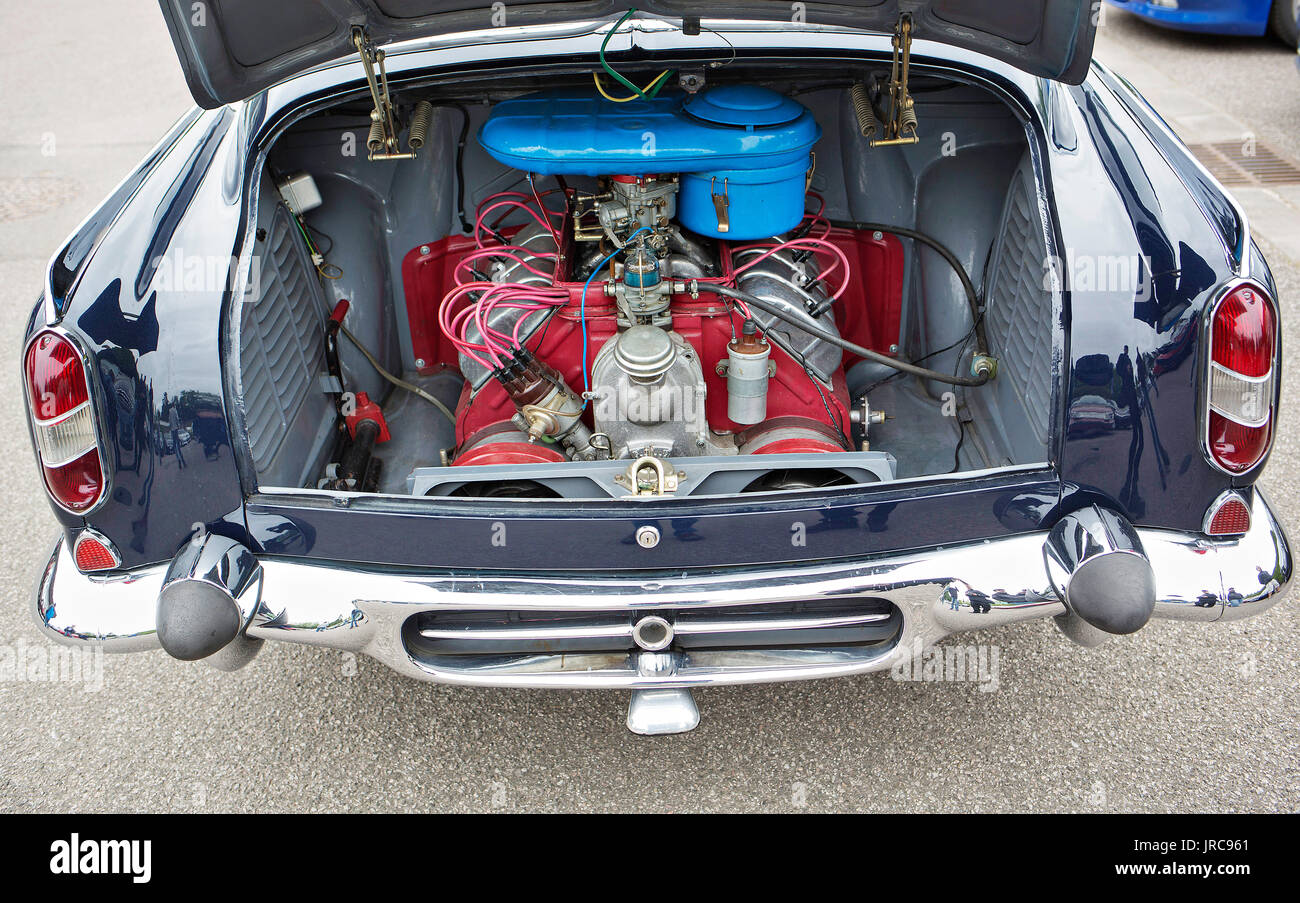 Tatra 603 veteran car -Fotos und -Bildmaterial in hoher Auflösung – Alamy