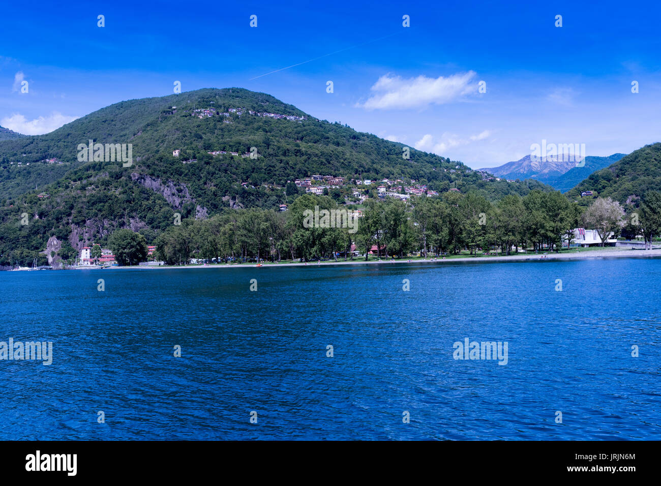 Badestrand an der seepromenade -Fotos und -Bildmaterial in hoher ...