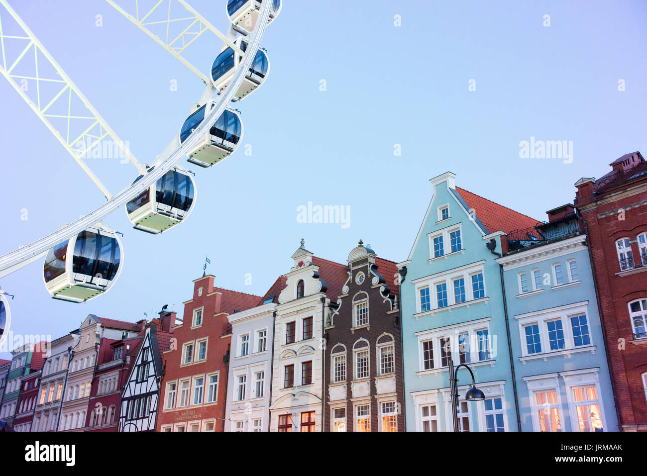 Amber sky -Fotos und -Bildmaterial in hoher Auflösung – Alamy