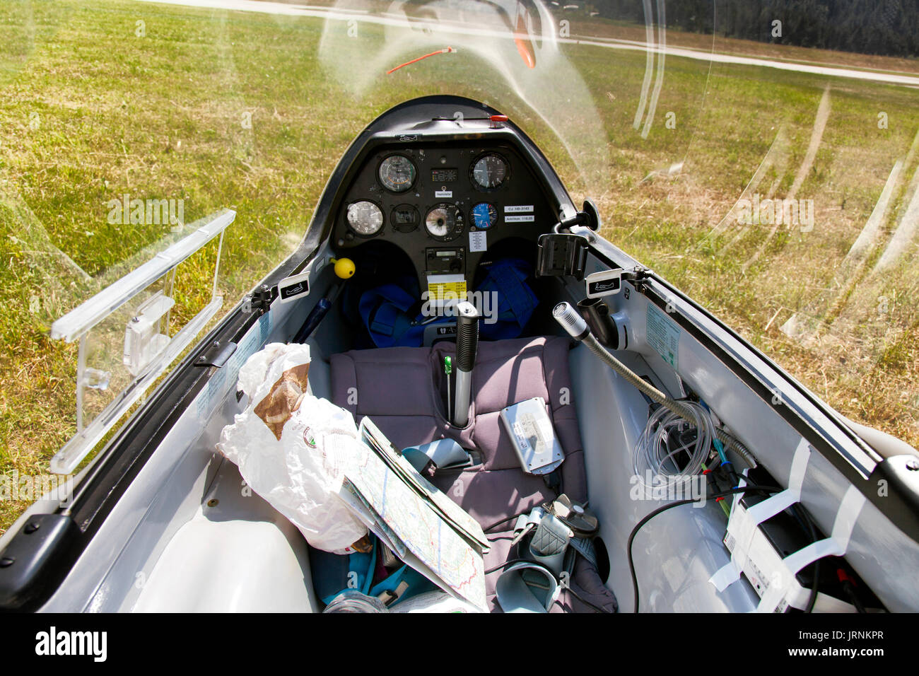 Glider Cockpit Stockfotos und -bilder Kaufen - Alamy