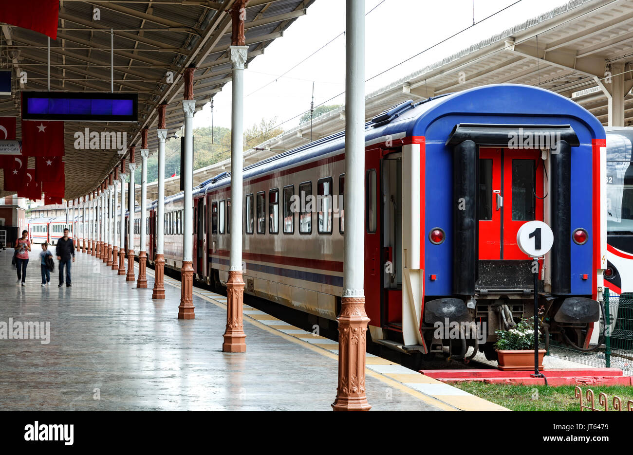 Zug, Bahnhof Sirkeci, Istanbul, Türkei Stockfotografie - Alamy