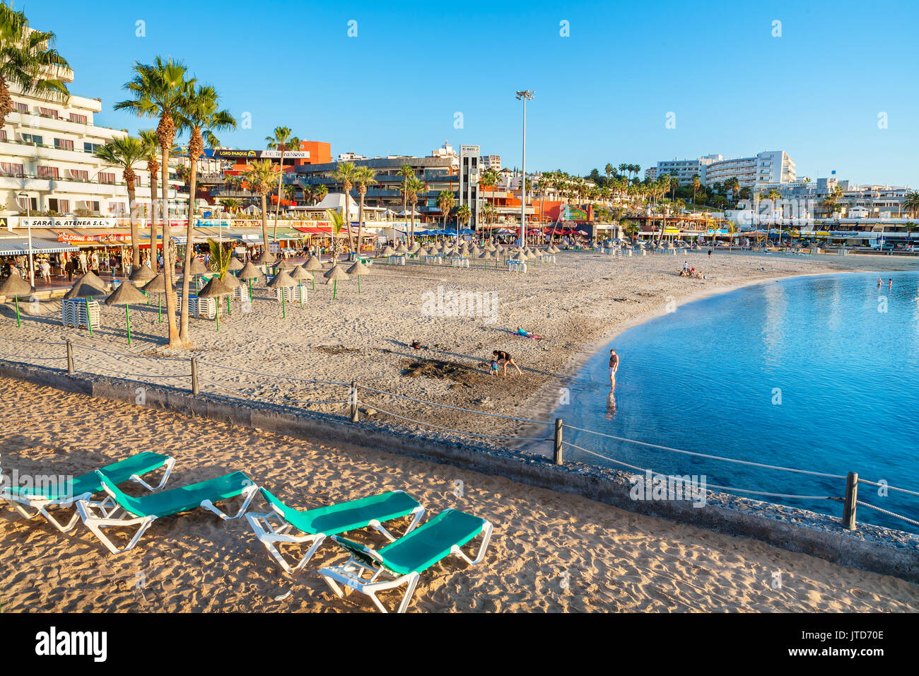Costa adeje promenade -Fotos und -Bildmaterial in hoher Auflösung – Alamy