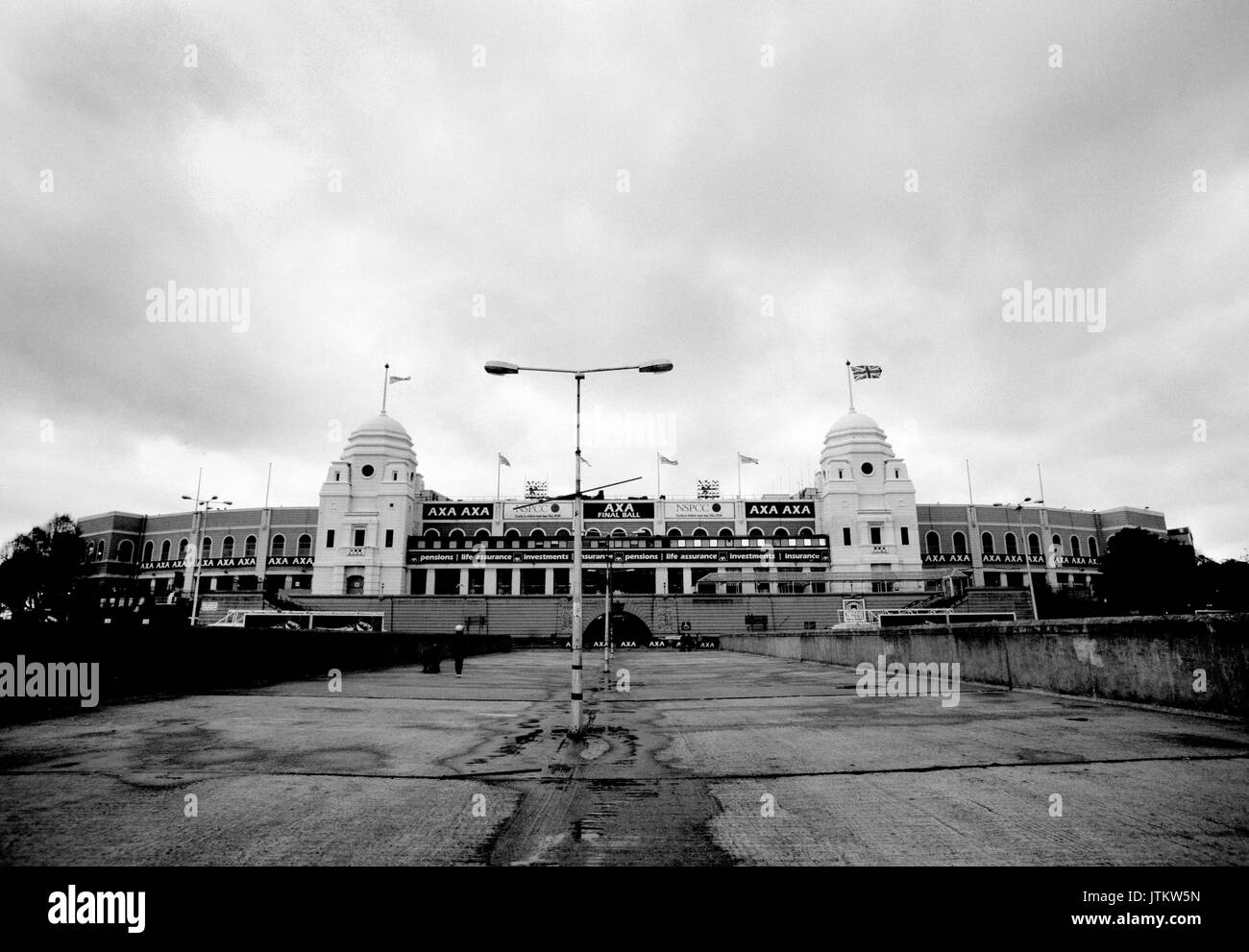Seltene Bilder Des Alten Wembley Stadion Twin Towers Stockfotografie seltene-bilder-des-alten-wembley-stadion-twin-towers-stockfotografie