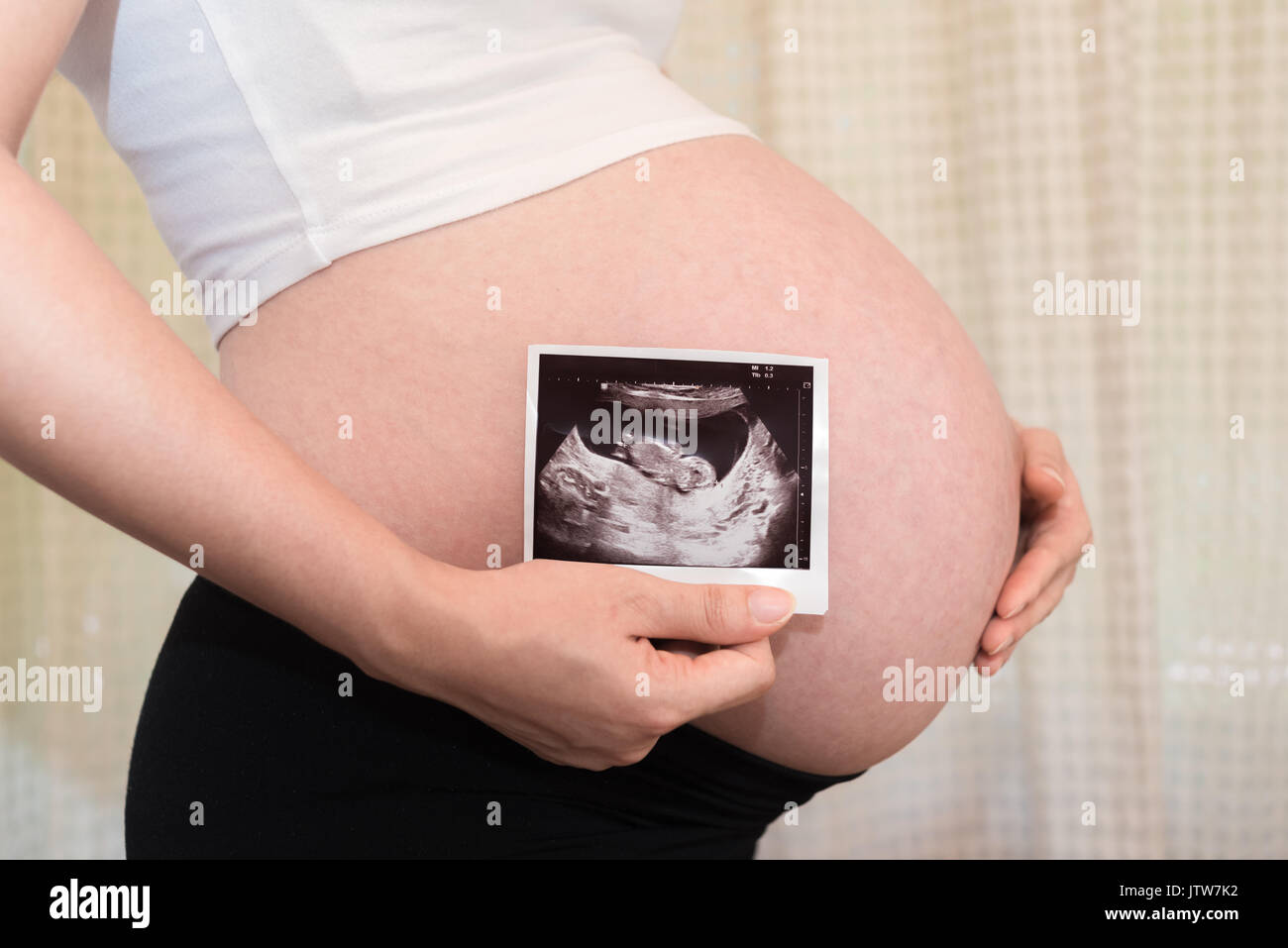 Uterus ultraschall -Fotos und -Bildmaterial in hoher Auflösung - Seite ...