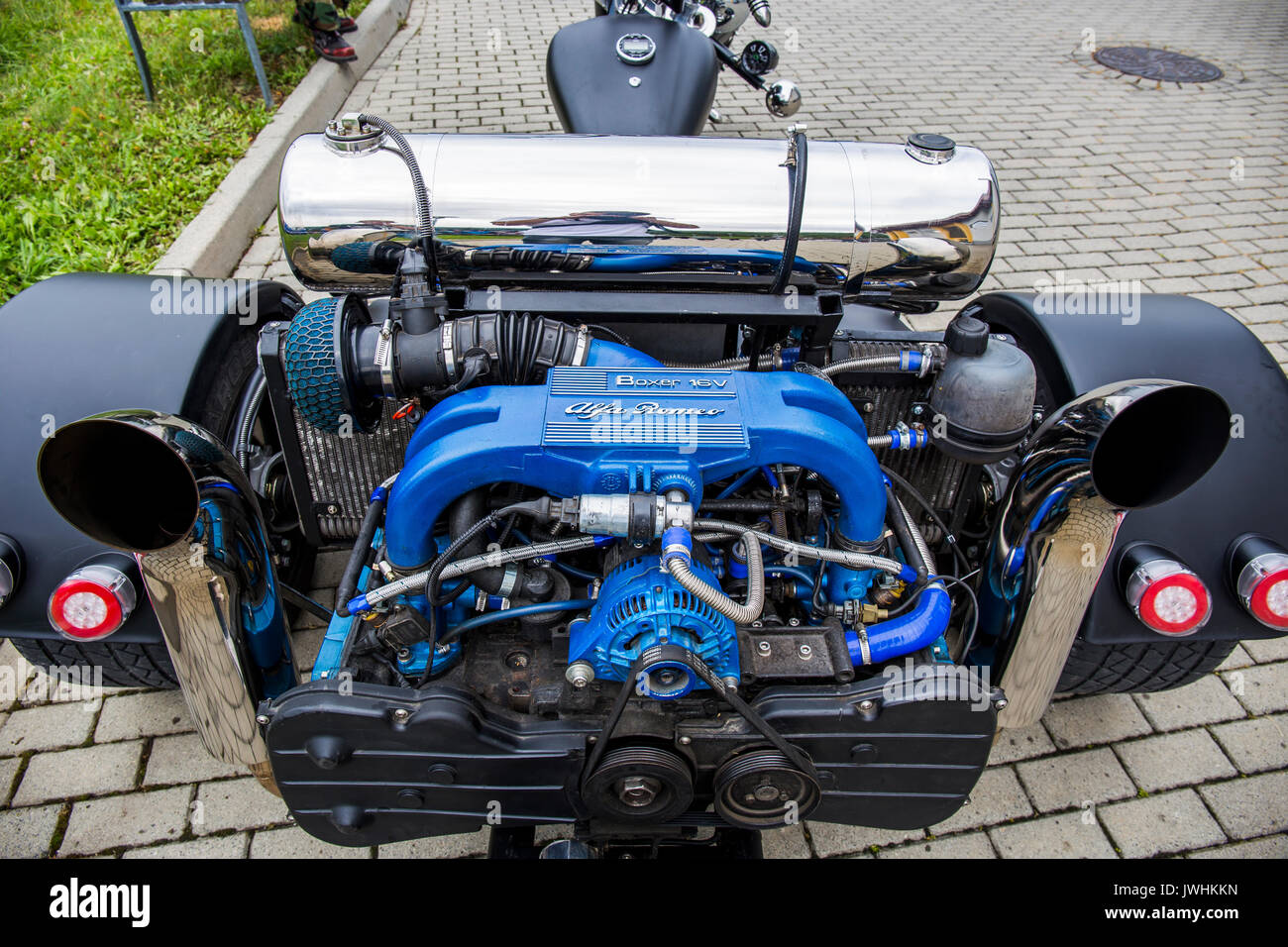 Boxer engine -Fotos und -Bildmaterial in hoher Auflösung – Alamy