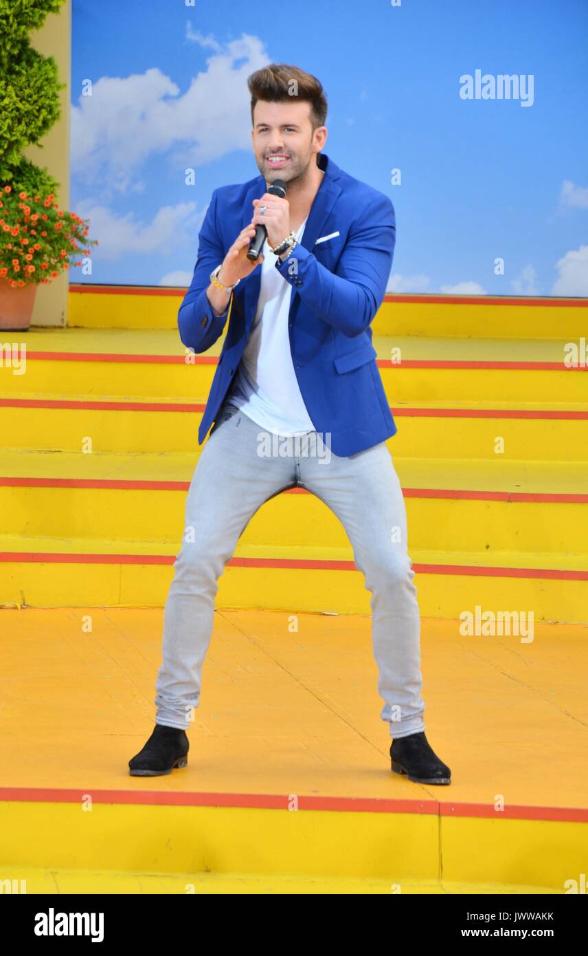 Jay khan sanger -Fotos und -Bildmaterial in hoher Auflösung – Alamy