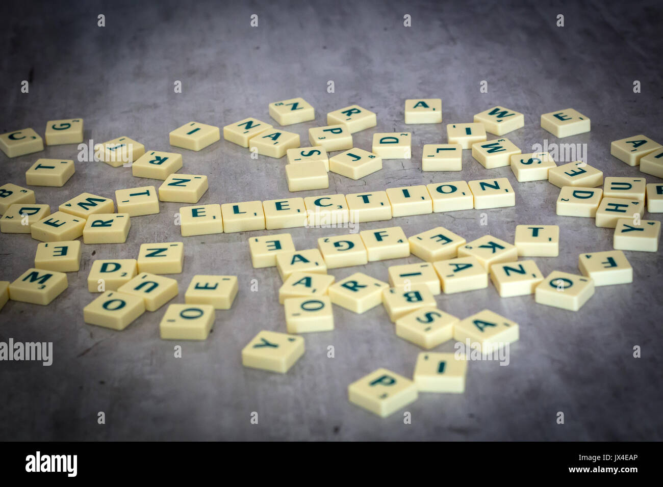 Scrabble buchstaben alphabet -Fotos und -Bildmaterial in hoher ...