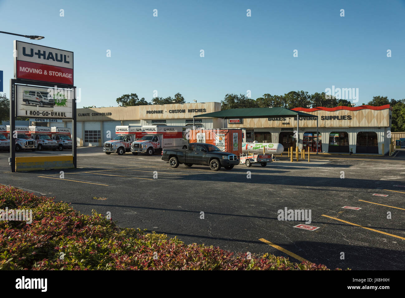 Uhaul lkw -Fotos und -Bildmaterial in hoher Auflösung – Alamy