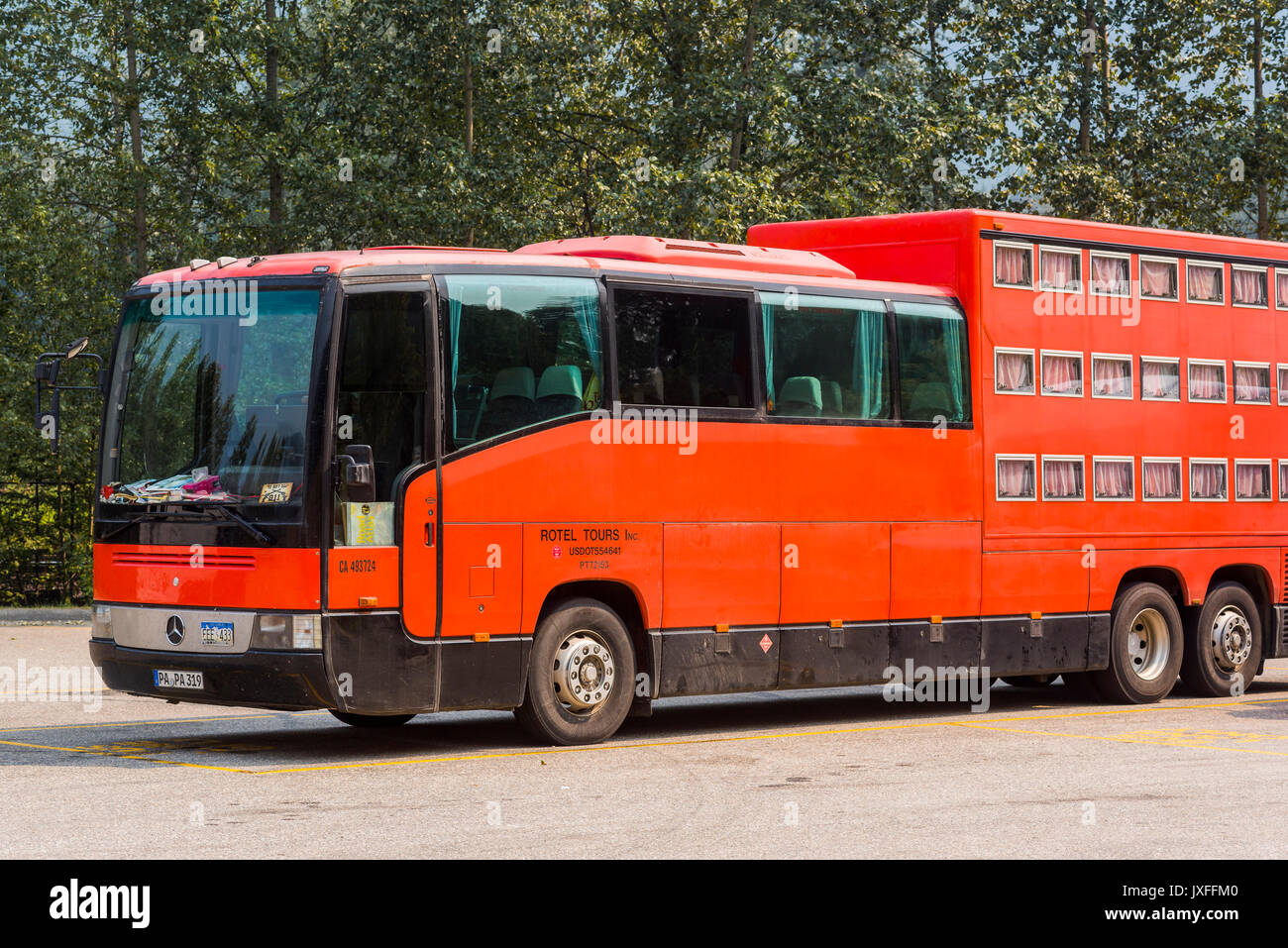 Rotel tours das rollende hotel -Fotos und -Bildmaterial in hoher ...
