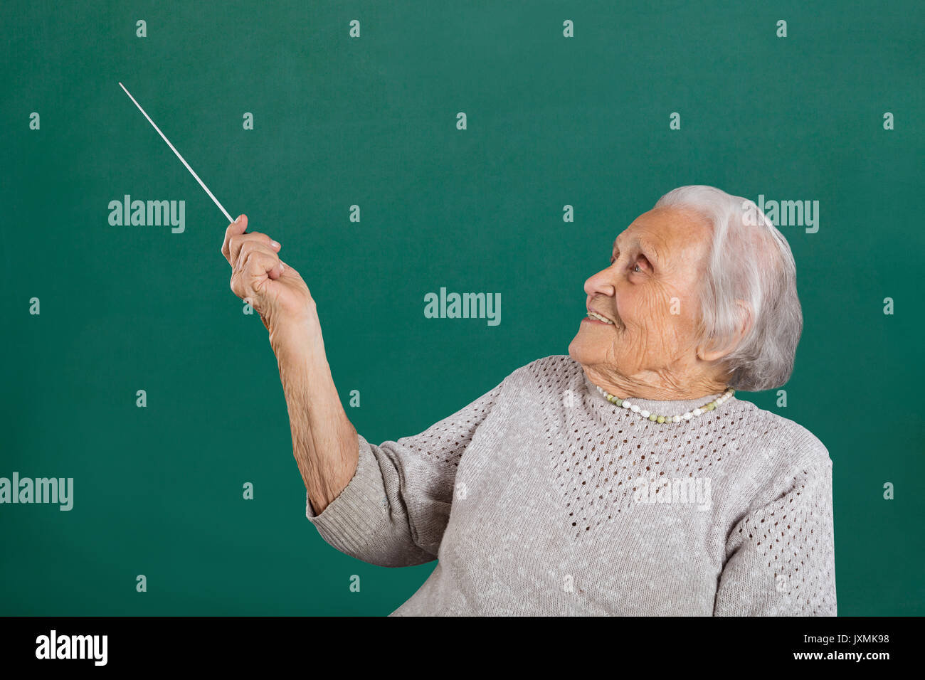 Female teacher pointer -Fotos und -Bildmaterial in hoher Auflösung – Alamy