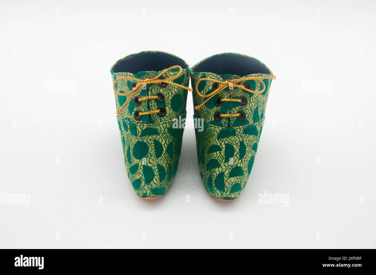 Chinese Bound Feet Stockfotos und -bilder Kaufen - Alamy