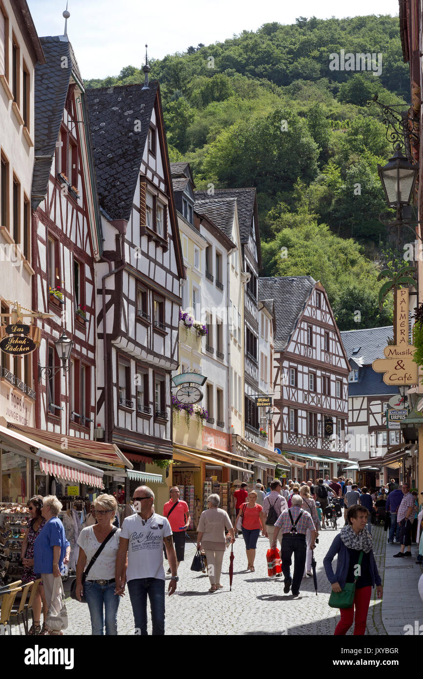 Altstadt, Bernkastel-Kues, Mosel, Deutschland Stockfotografie - Alamy