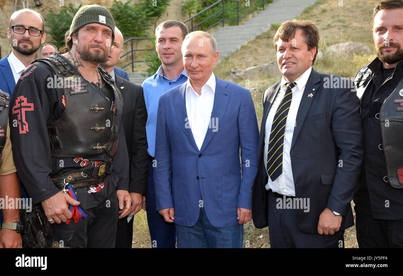 Night Wolves Putin Stockfotos und -bilder Kaufen - Alamy