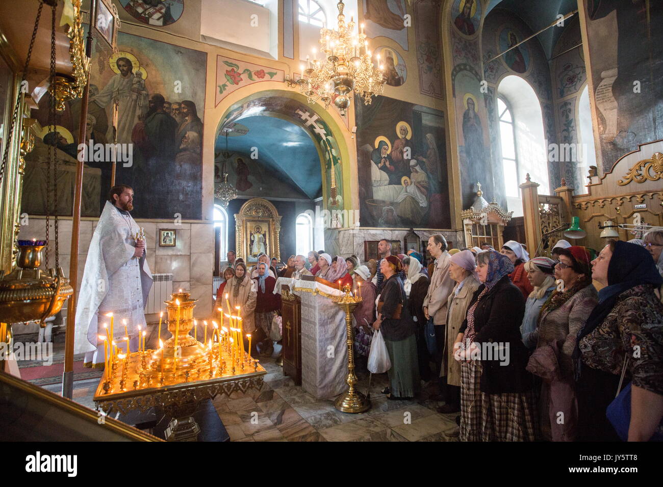 Holy Communion Russian Orthodox Church Stockfotos und -bilder Kaufen ...
