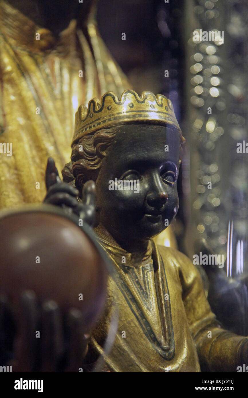 Monestir Santa Maria De Montserrat Stockfotos und -bilder Kaufen - Alamy