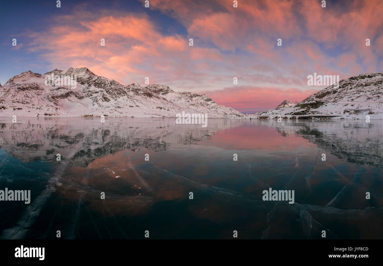 Lago bianco -Fotos und -Bildmaterial in hoher Auflösung – Alamy