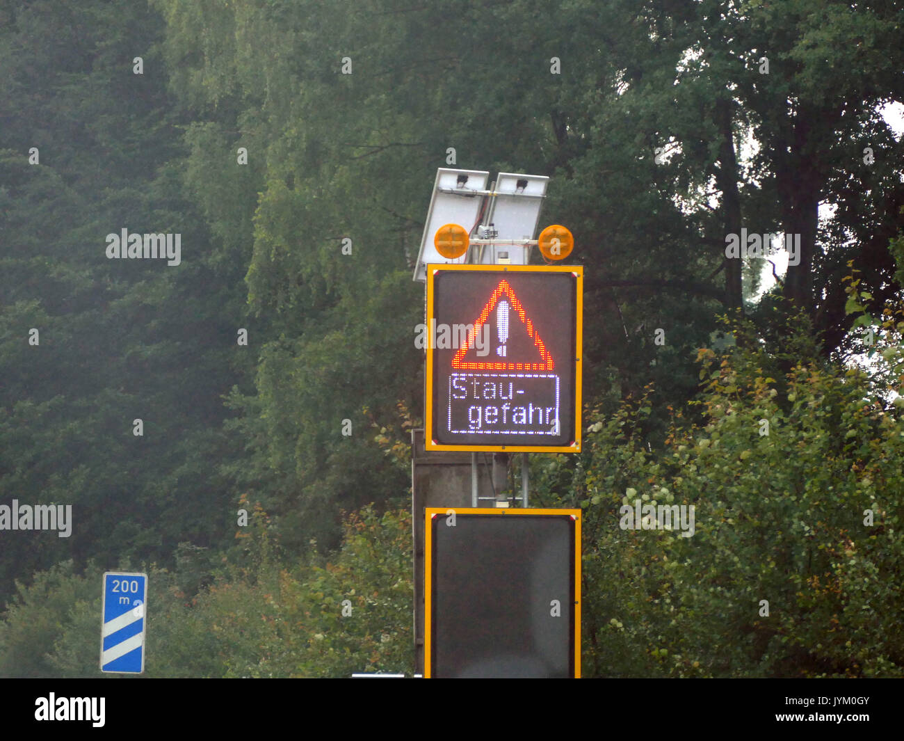 Autobahn Signs Germany Stockfotos und -bilder Kaufen - Seite 3 - Alamy