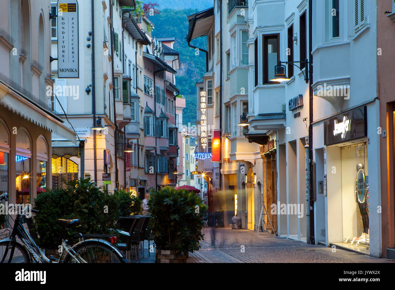 Bozen italy -Fotos und -Bildmaterial in hoher Auflösung - Seite 3 - Alamy