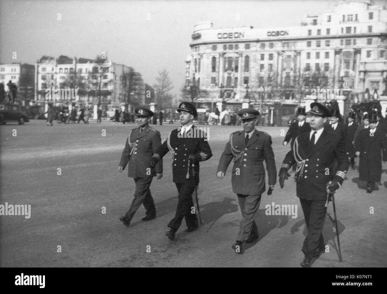 Trauerzug der türkische Botschafter Huseyin Ragib Baydur (1890-1955 ... Trauerzug der türkische Botschafter Huseyin Ragib Baydur (1890-1955 ...