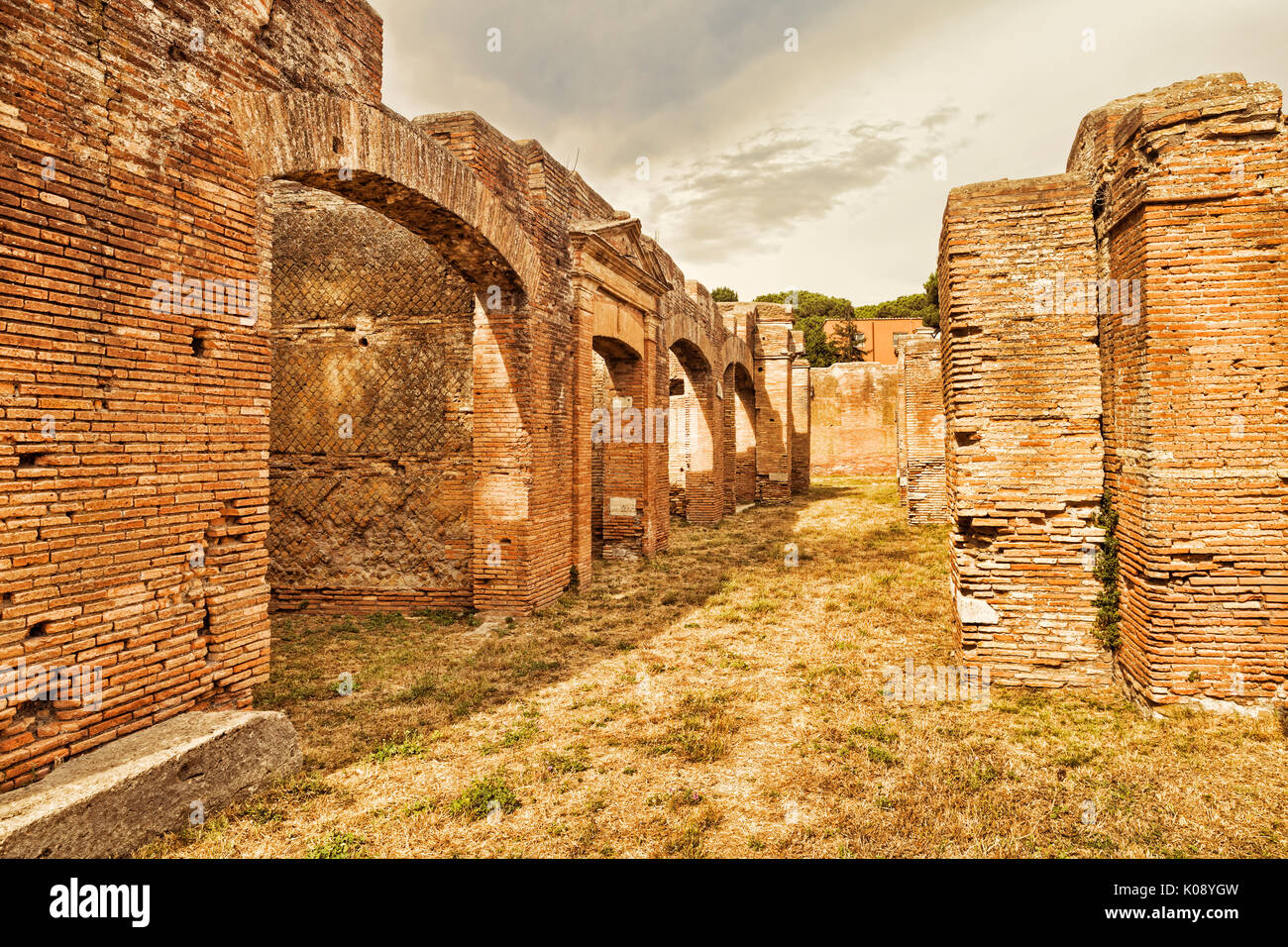 Archäologische Römische Reich street view in Ostia Antica - Rom ...